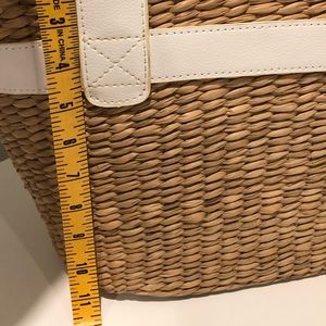 White Barn | Bags | Natural Straw Tote | Poshmark